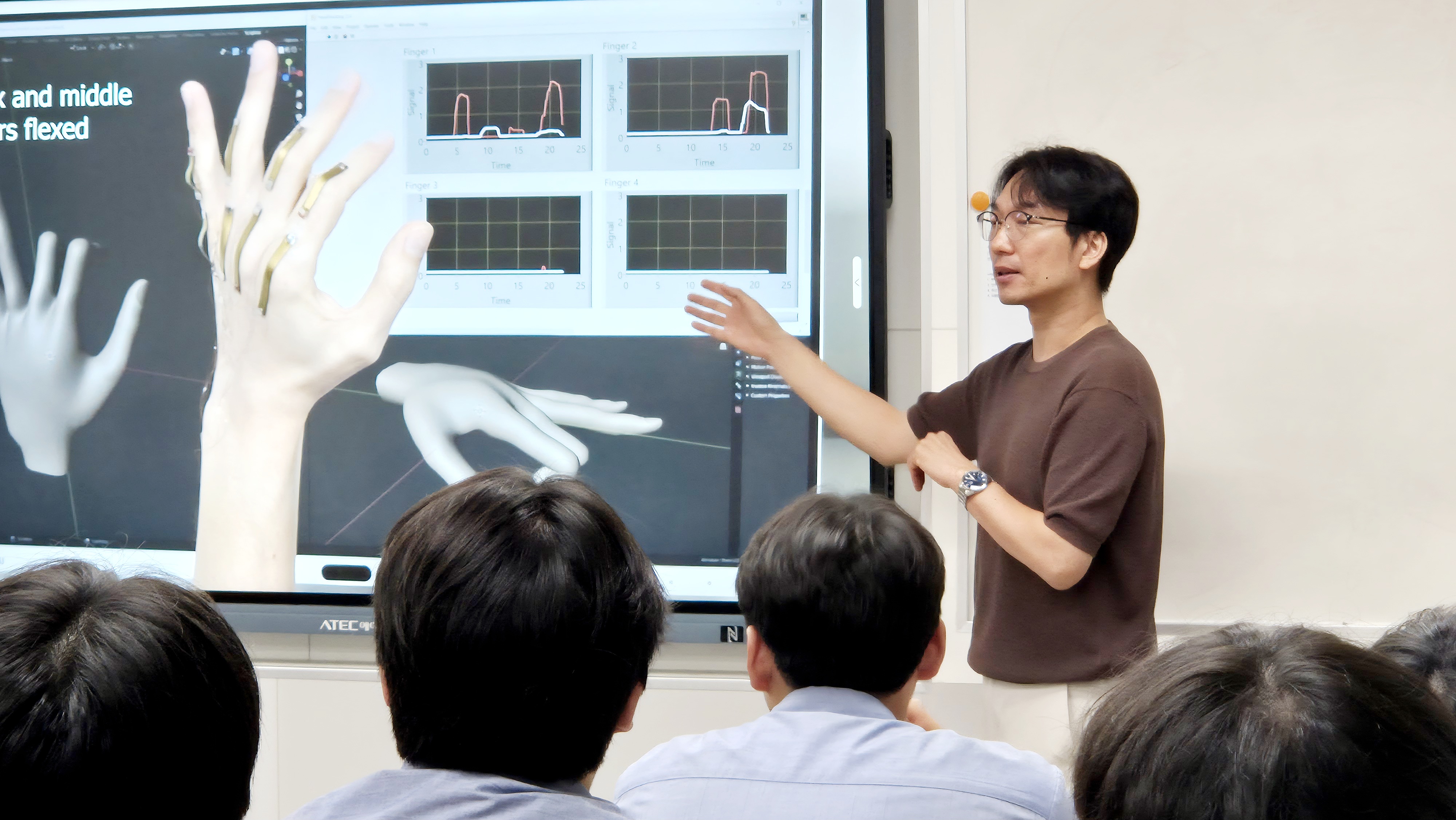Prof. Chae’s Guest Talk at CheonAn High School – Soft Interface Engineering Laboratory